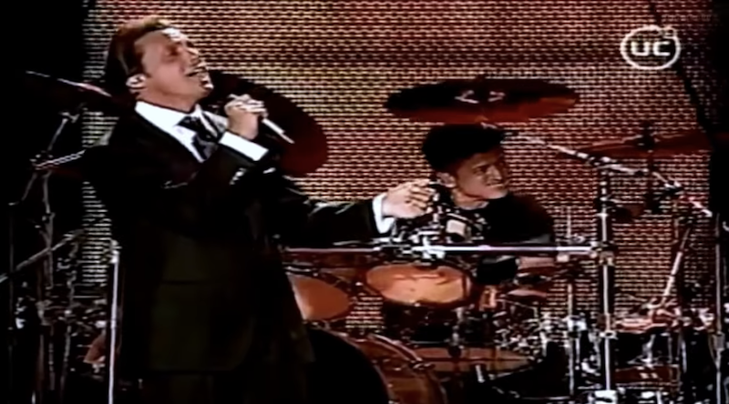 Luis Miguel – Perfidia [Xavier Cugat] | eyeshadow